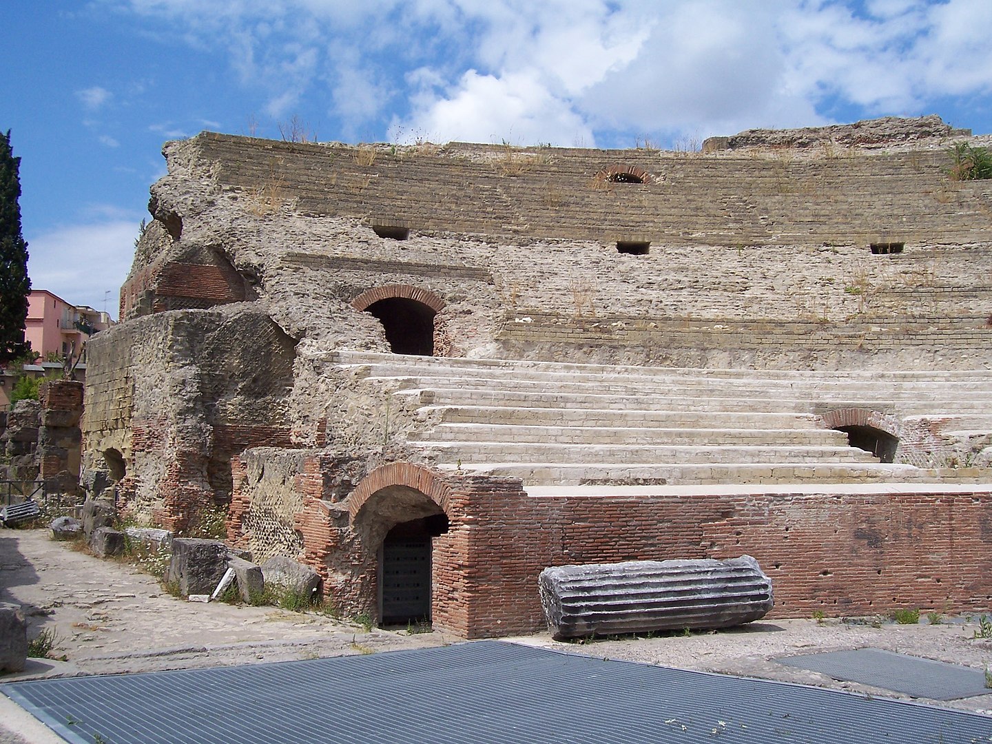 The Flavian Amphitheater of Pozzuoli – Time Travel Rome