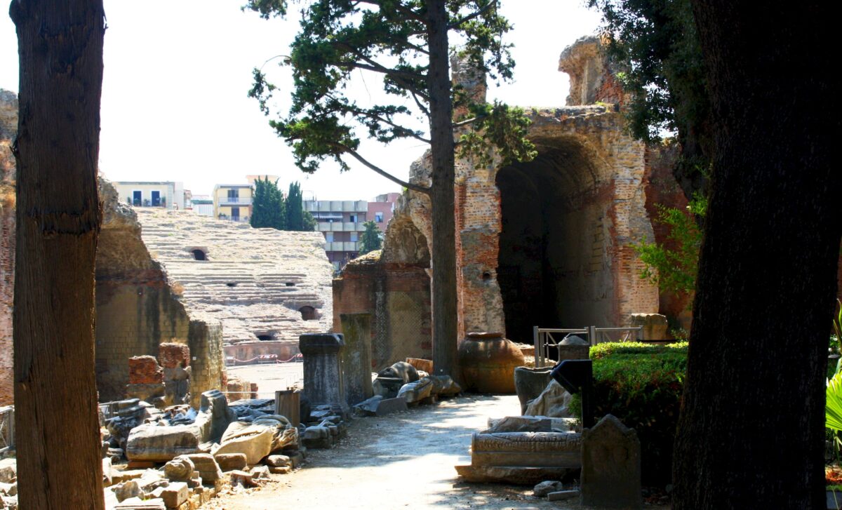 The Flavian Amphitheater of Pozzuoli – Time Travel Rome