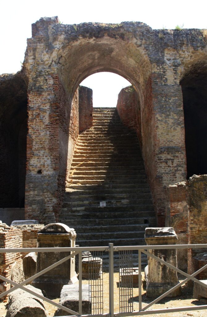 The Flavian Amphitheater of Pozzuoli – Time Travel Rome